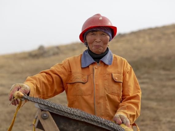 Artisanal & Small Scale Gold Mining | World Gold Council